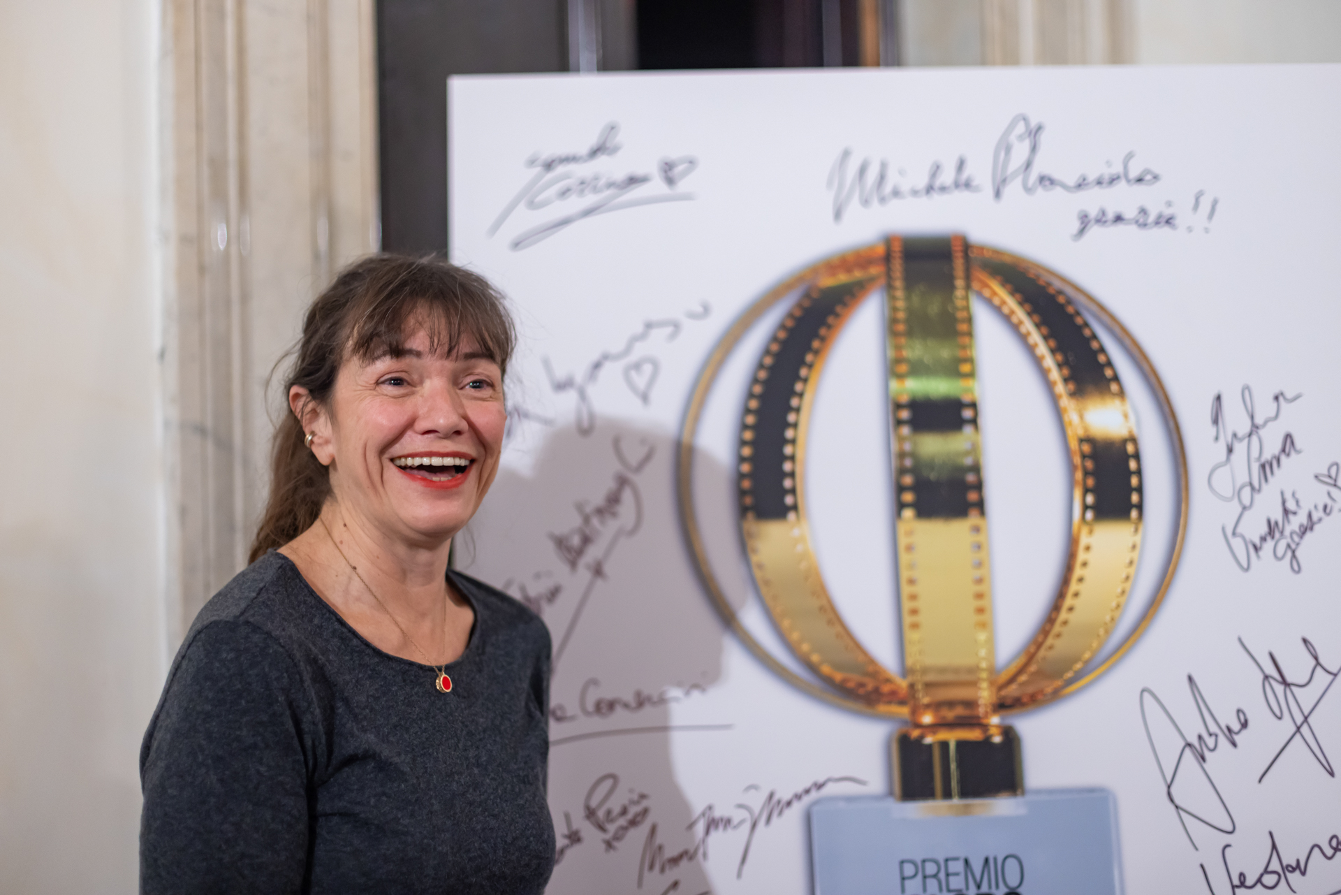 PAOLA RANDI PRESENTA "LA STORIA DEL FRANK E DELLA NINA" - Stampa Estera